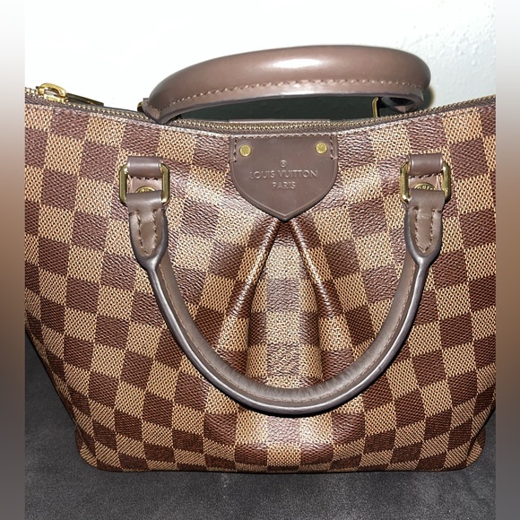 Louis Vuitton | Bags | Authentic Beautiful Sienna Pm 9 | Poshmark